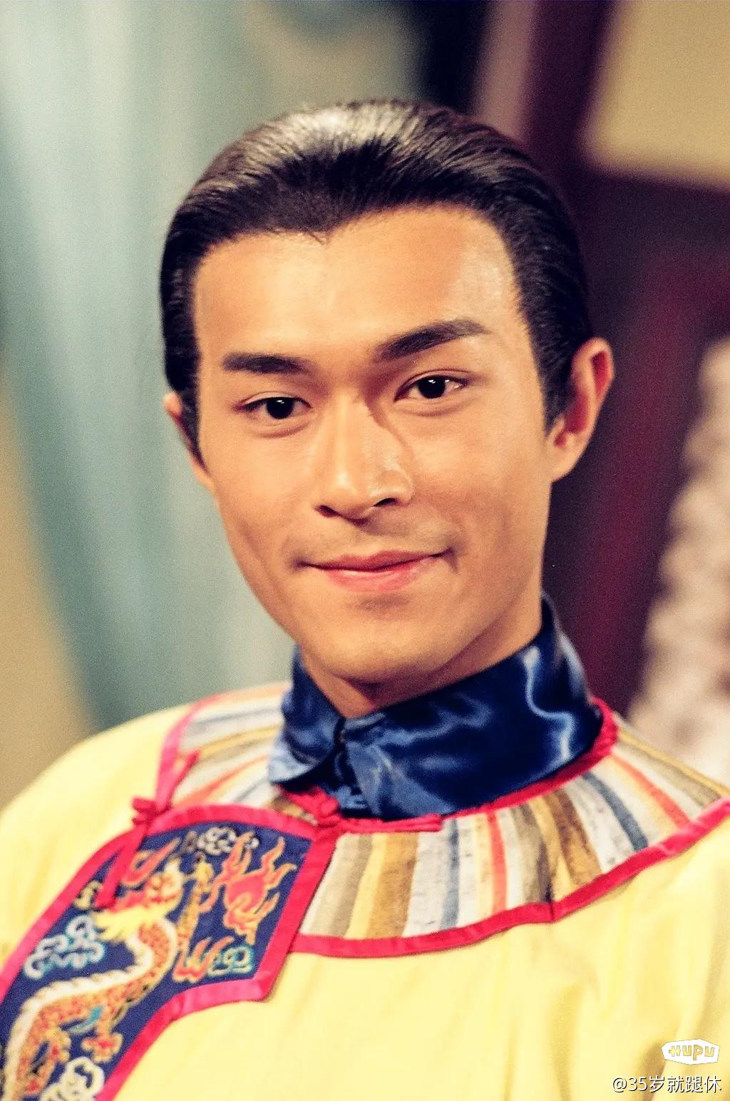 也不尽然，你去看乾隆画像，还有鬓角。