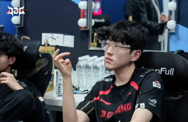 [LPL群访]Scout：不会让我刷得很舒服？Flandre怎么能不让我刷得舒服-英雄联盟丨LPL-虎扑社区